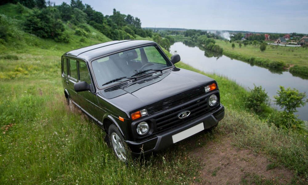Купить Lada Niva Legend 5d 4x4 от 918900 руб, цены, фото, комплектации
